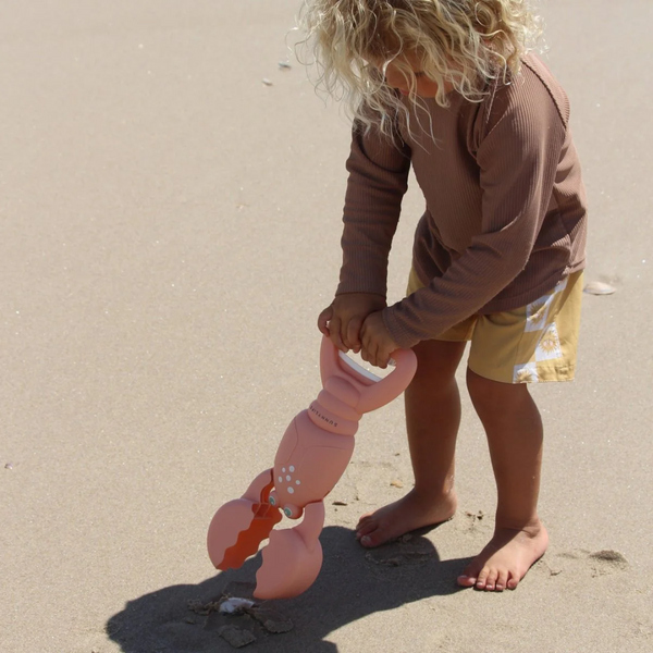 Sunnylife Sand Claws Lobster - Coral – The Urban Studio